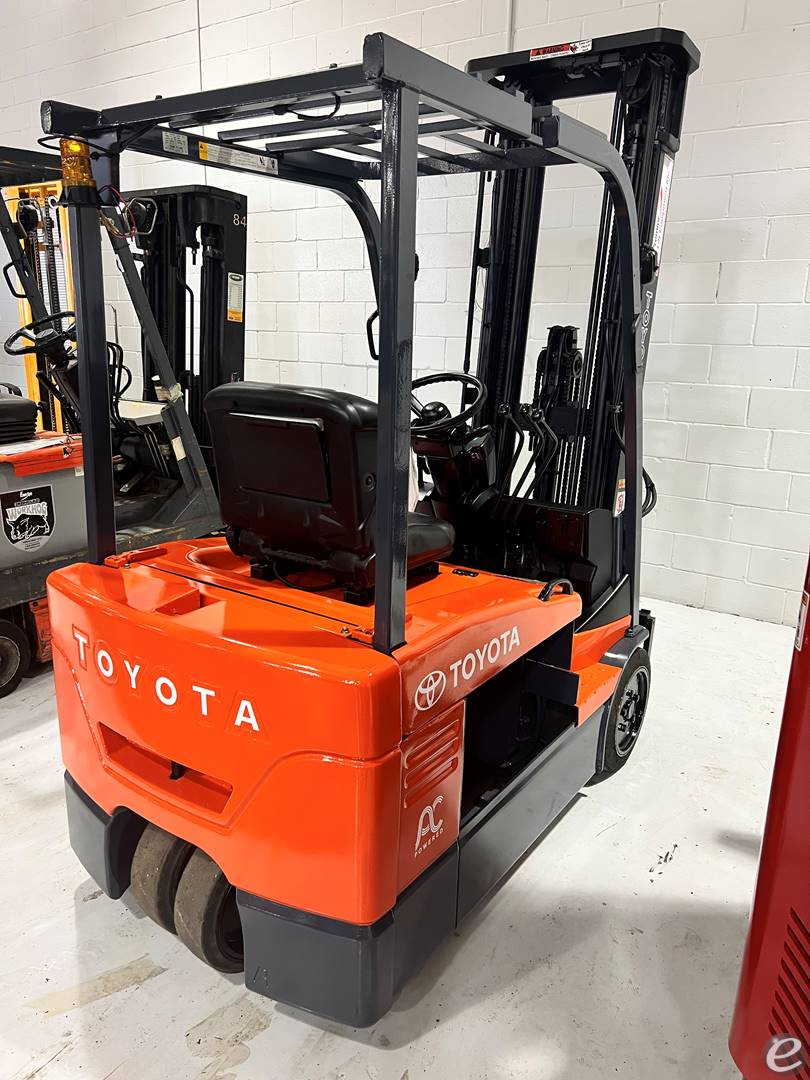 2009 Electric Toyota 7FBEU18 Electric 3 Wheel Sit Down