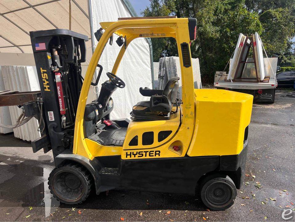 2011 LP Gas Hyster Cushion Tire 4 Wheel Sit Down (Indoor Warehouse ...