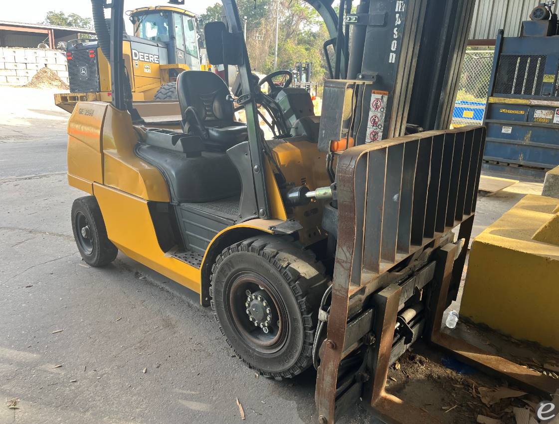 Diesel Cat PD10000 Pneumatic Tire 4 Wheel Sit Down