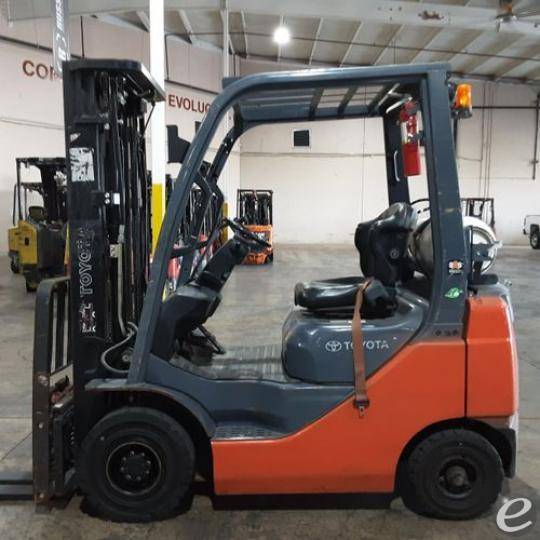 2018 LP Gas Toyota 8FGU18 Pneumatic Tire 4 Wheel Sit Down