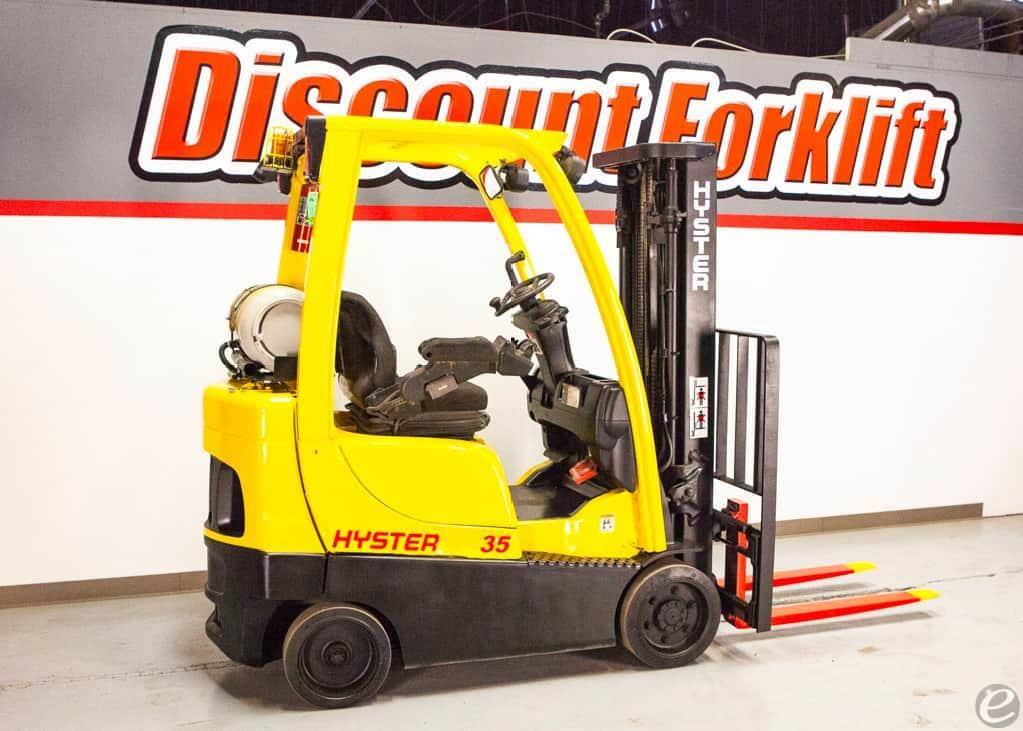 2014 LP Gas Hyster S35FT Cushion Tire 4 Wheel Sit Down (Indoor Warehouse)