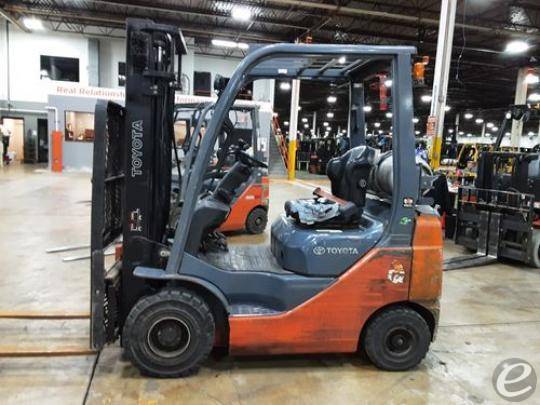 2019 LP Gas Toyota 8FGU18 Pneumatic Tire 4 Wheel Sit Down