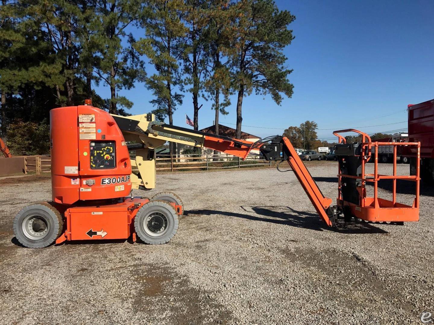 2012 JLG E300AJP Articulated Boom