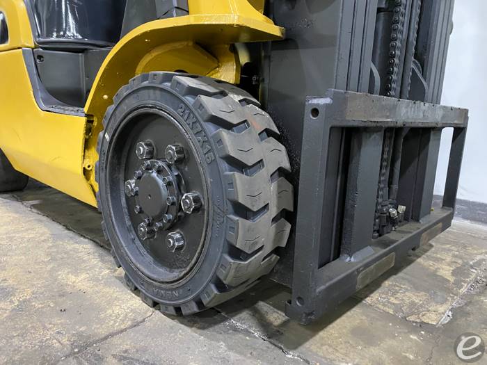 2013 LP Gas Cat C5000 Cushion Tire 4 Wheel Sit Down (Indoor Warehouse)
