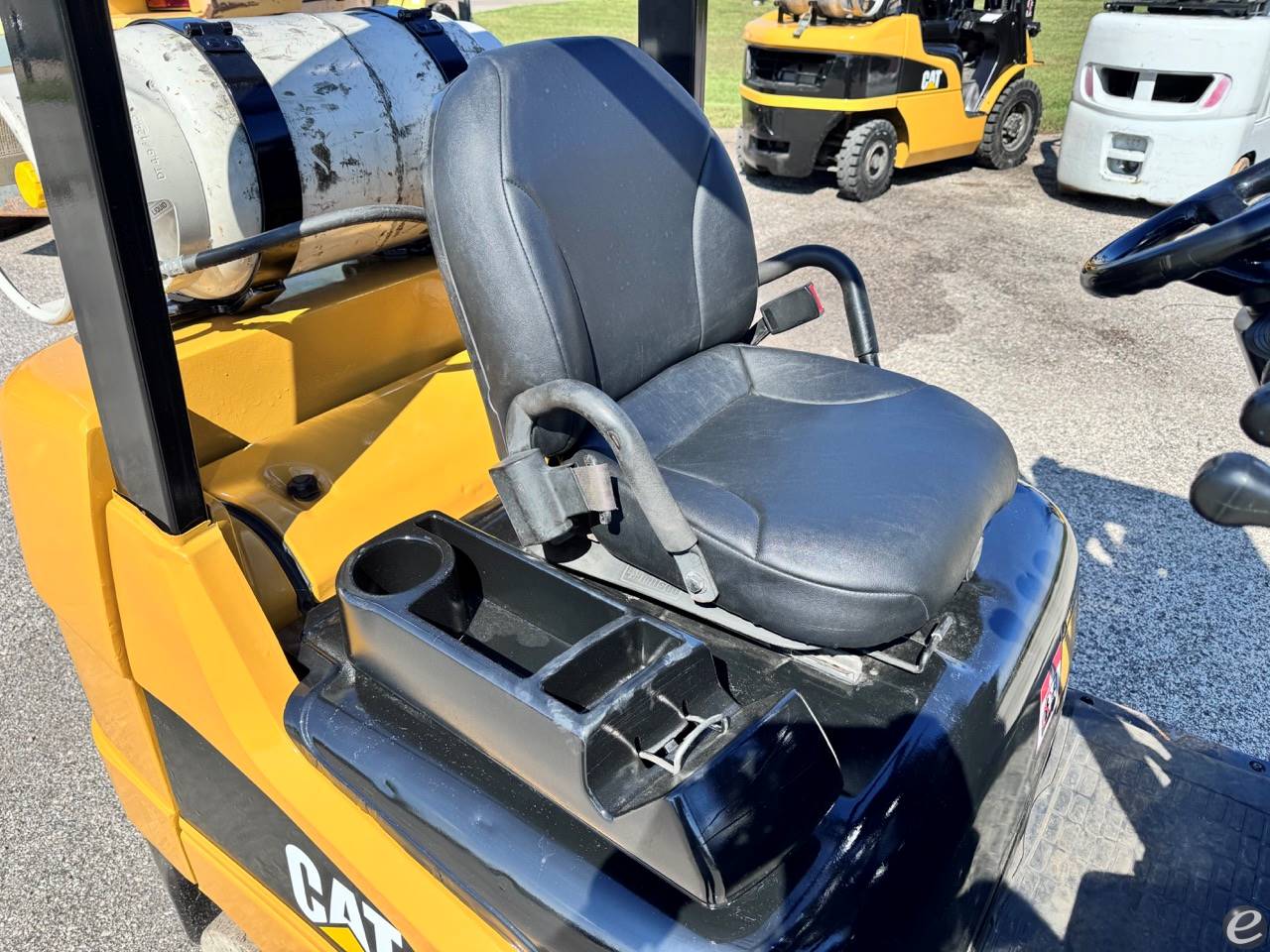 2012 LP Gas Cat Sit Down Rider 2C5000 - 123Forklift
