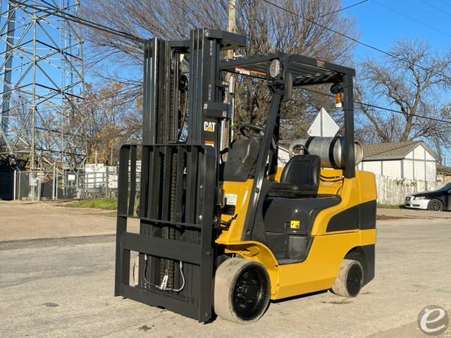 2014 LP Gas Cat 2C6000 Cushion Tire 4 Wheel Sit Down (Indoor Warehouse)