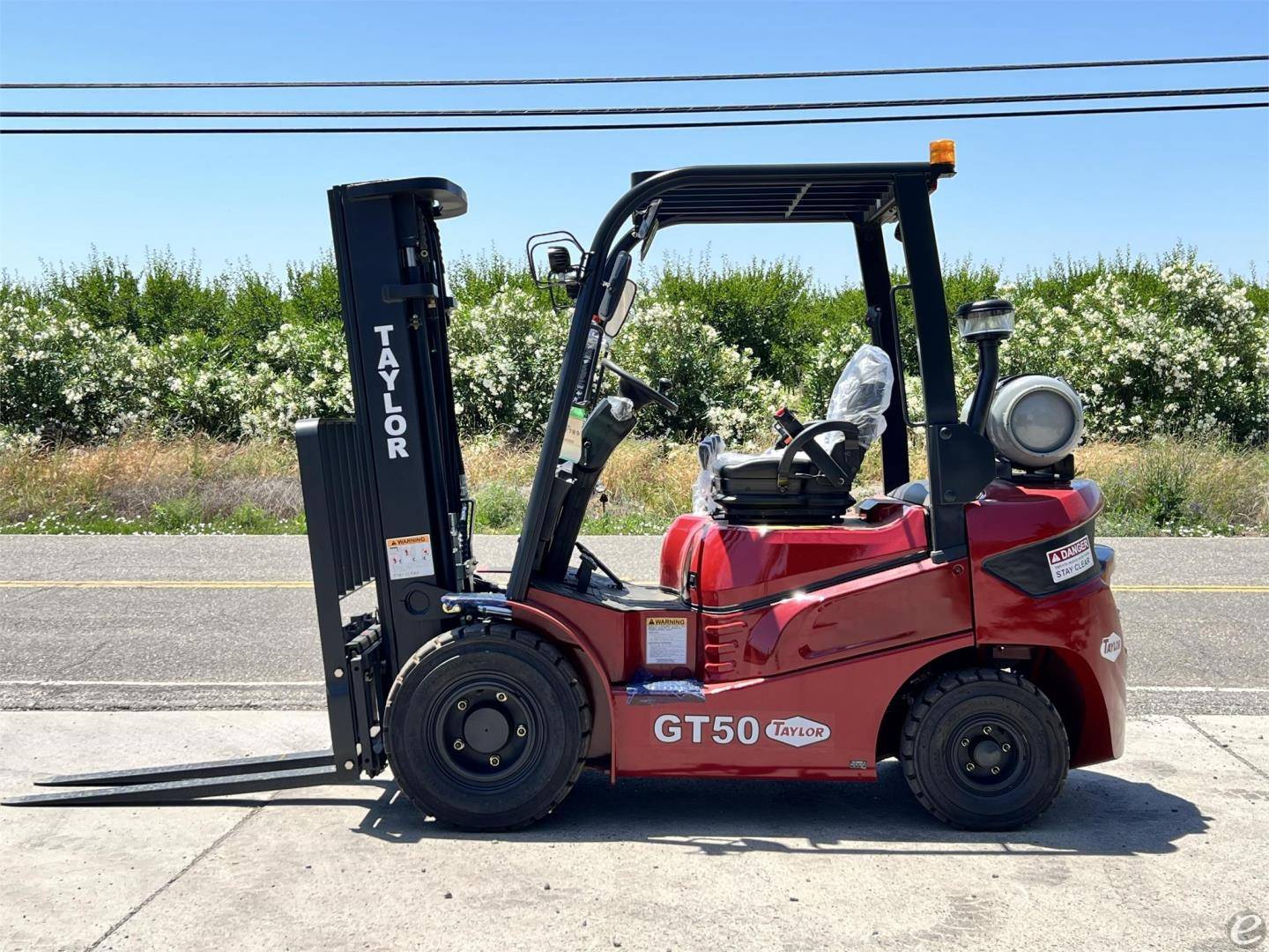 2023 LP Gas Taylor Pneumatic Tire 4 Wheel Sit Down | Eliftruck