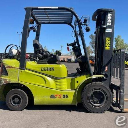 2020 LP Gas Clark Forklifts GTS25 - 123Forklift
