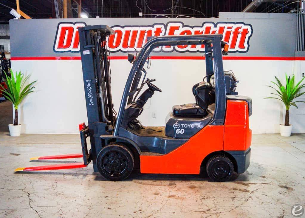 2015 LP Gas Toyota Sit Down Rider 8FGCU30 - 123Forklift