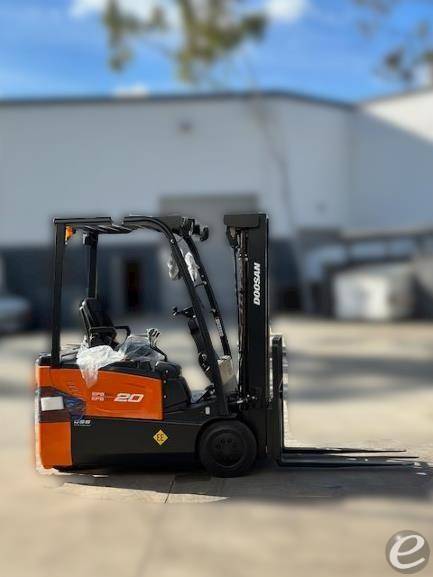 2022 Electric Doosan B20T-7 Electric 3 Wheel Sit Down