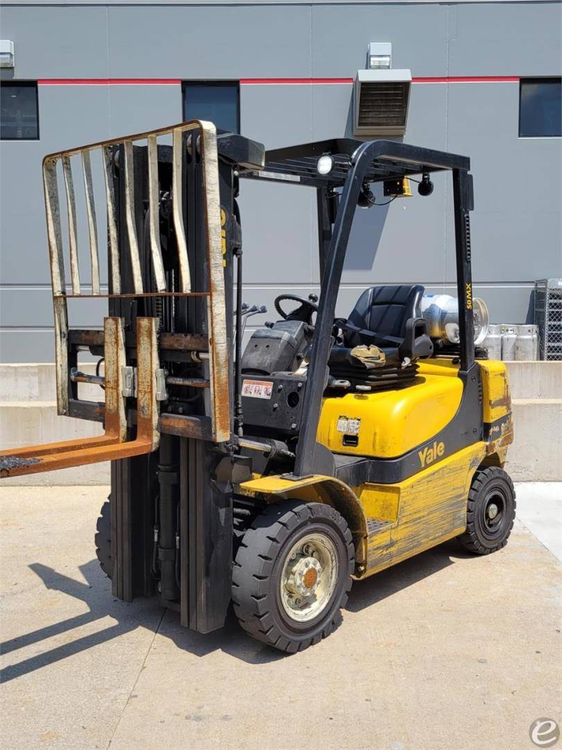 2018 LP Gas Yale GLP050MX Pneumatic Tire 4 Wheel Sit Down
