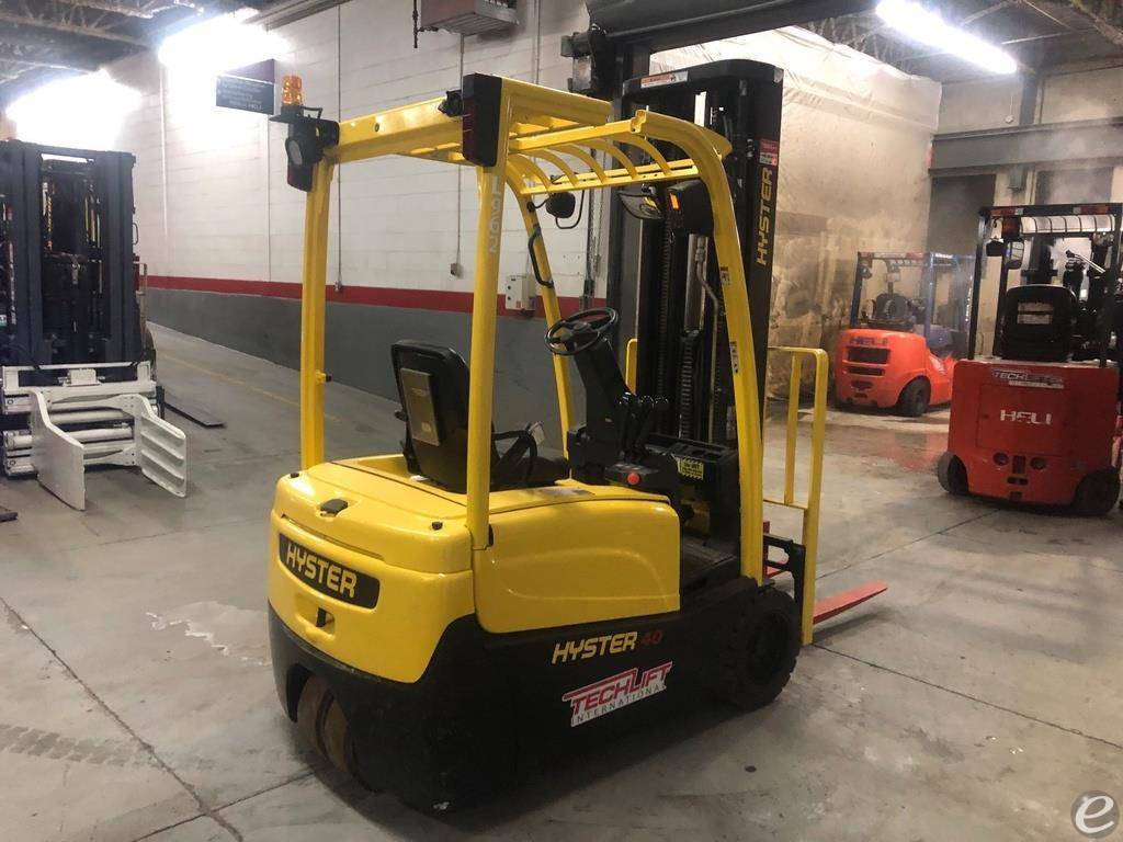 2015 Electric Hyster J40XNT Electric 3 Wheel Sit Down