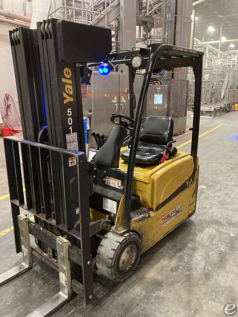 2015 Electric Yale ERP040VT Electric 3 Wheel Sit Down