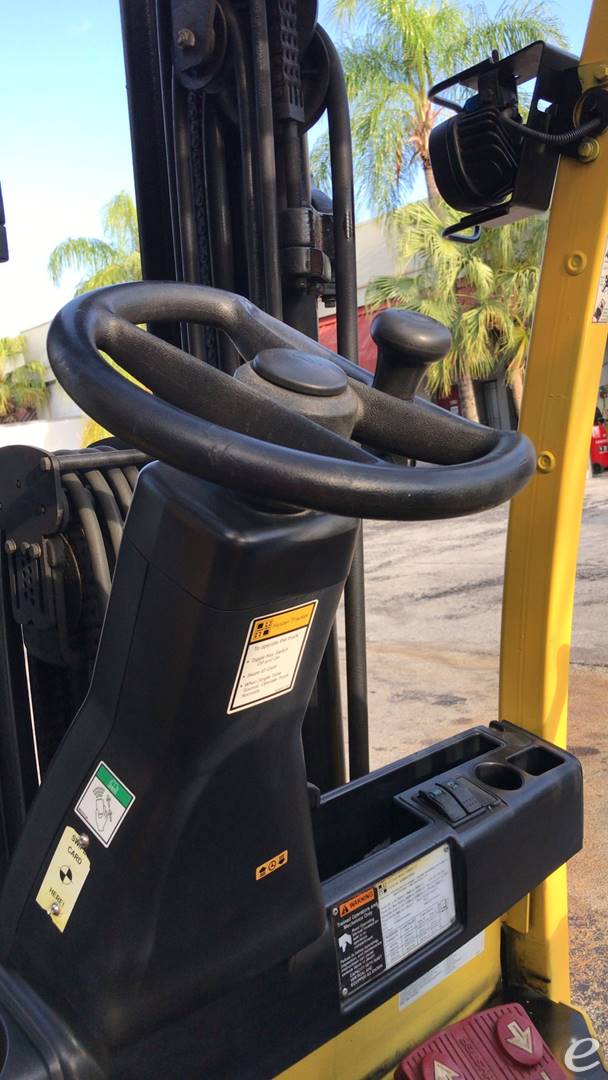 2015 Electric Hyster E60XN-33 Electric 4 Wheel Sit Down