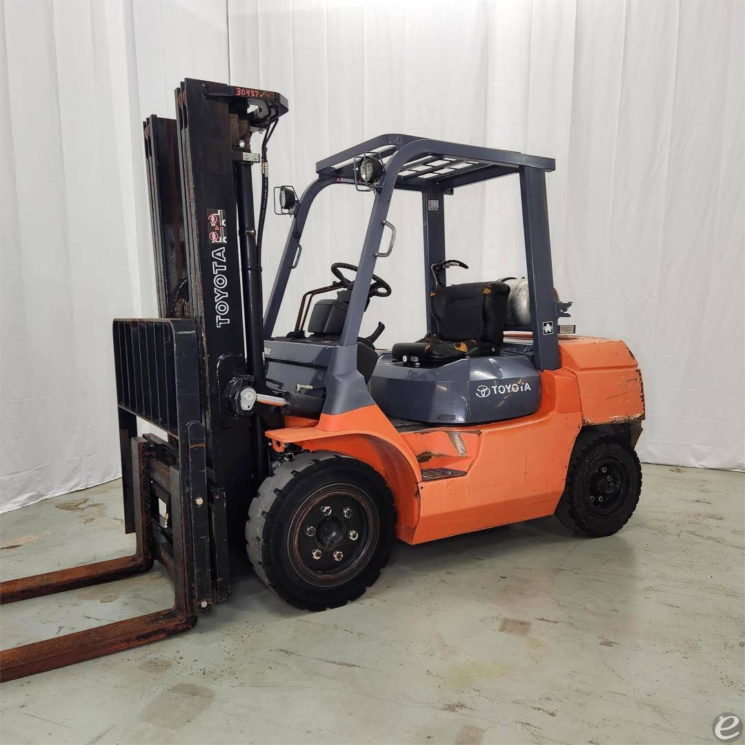 2006 LP Gas Toyota 7FGU35 Pneumatic Tire 4 Wheel Sit Down