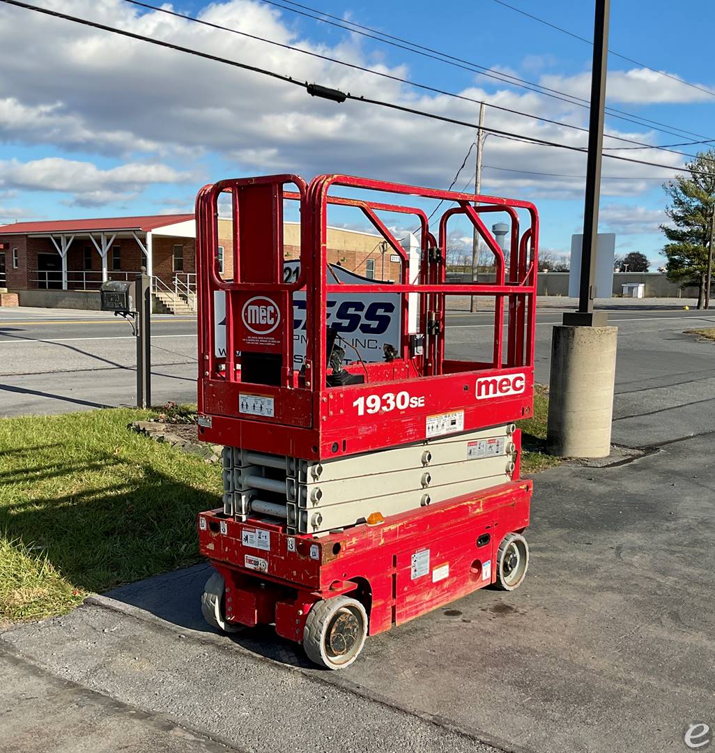 2017 Electric MEC Aerial Work Platform | Eliftruck