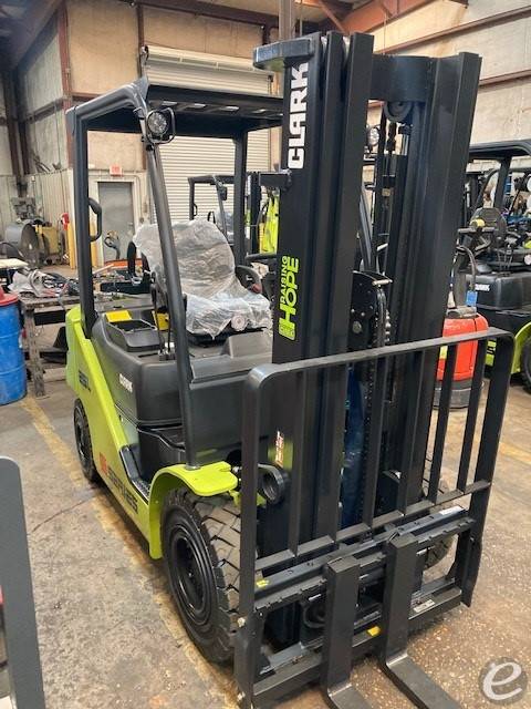 2023 LP Gas Clark S25 Pneumatic Tire 4 Wheel Sit Down