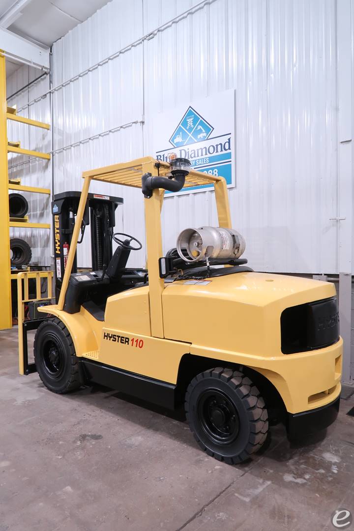 2004 LP Gas Hyster Pneumatic Tire 4 Wheel Sit Down | Eliftruck