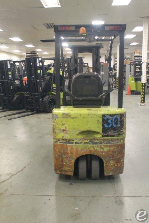 2011 Electric Clark TMX25 Electric 3 Wheel Sit Down