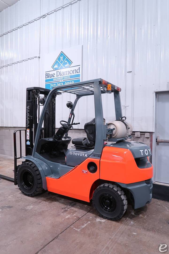 2014 Dual Fuel Toyota Sit Down Rider 8FGU25 - 123Forklift