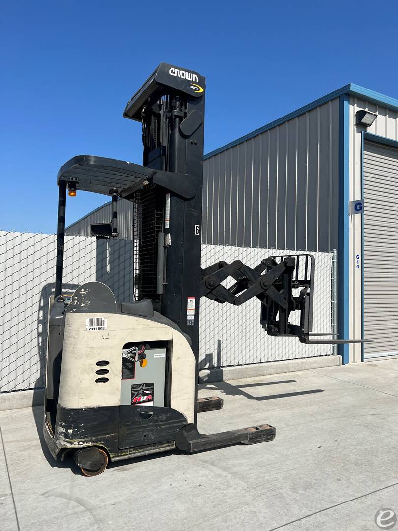 2015 Electric Crown RD5725-32 Electric Narrow Aisle Double Reach