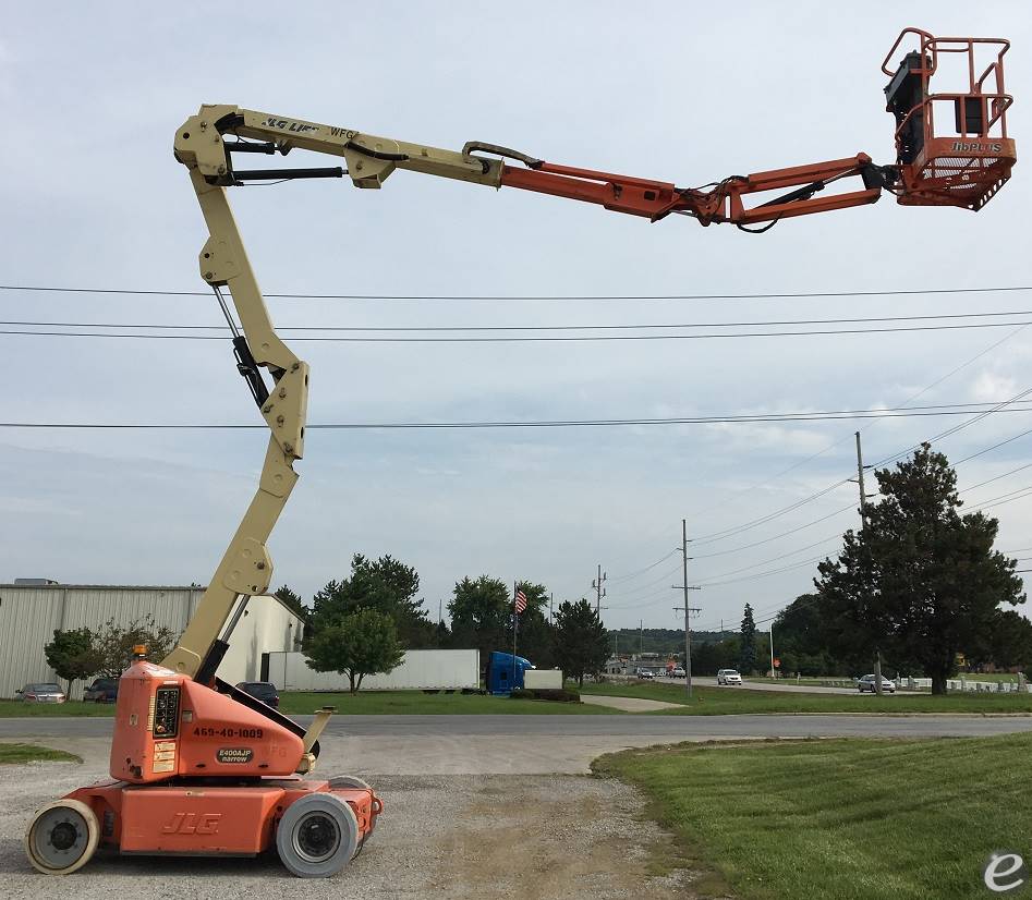 2001 DC Power JLG E400AJP-N Articulated Boom