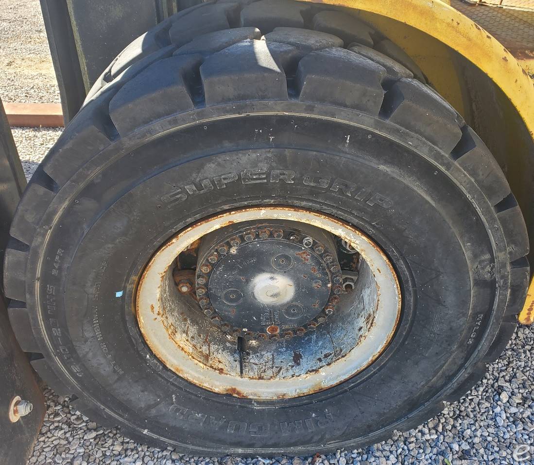 1983 Diesel Hyster H350B Pneumatic Tire 4 Wheel Sit Down