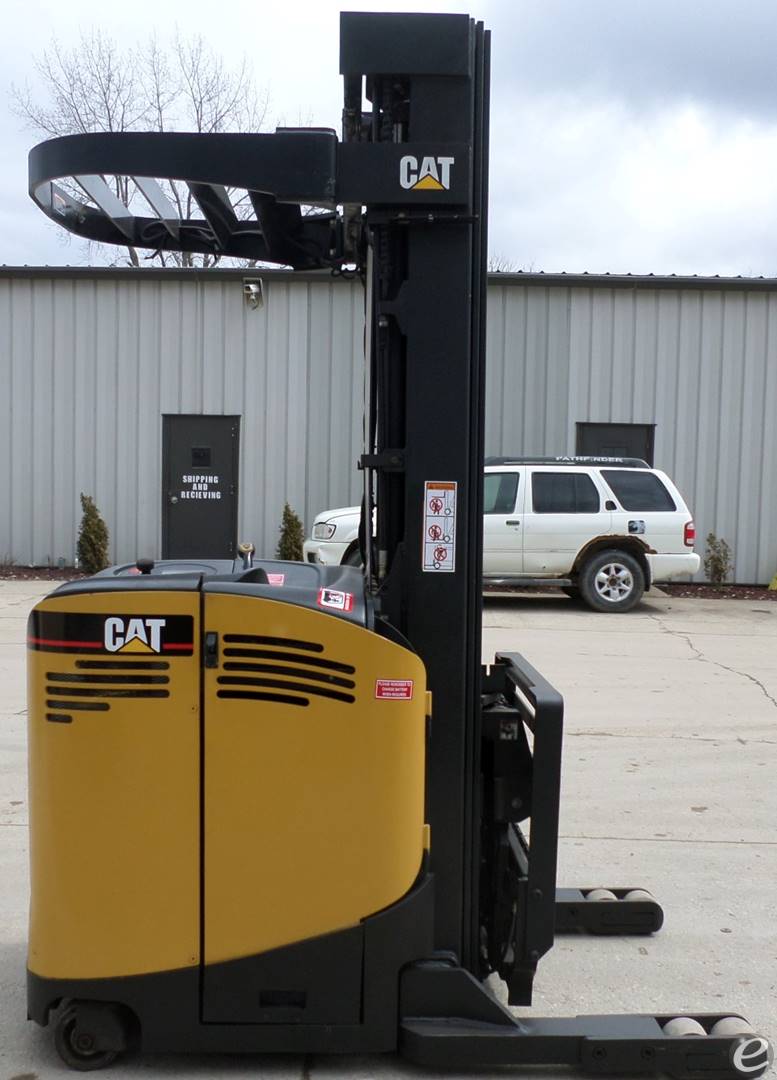 2009 Electric Cat NR4000 Electric Narrow Aisle Single Reach