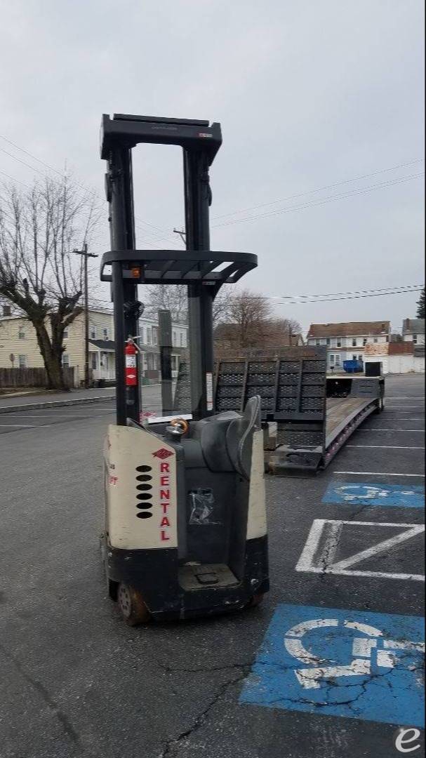 2006 Electric Crown Electric Narrow Aisle Single Reach | Eliftruck