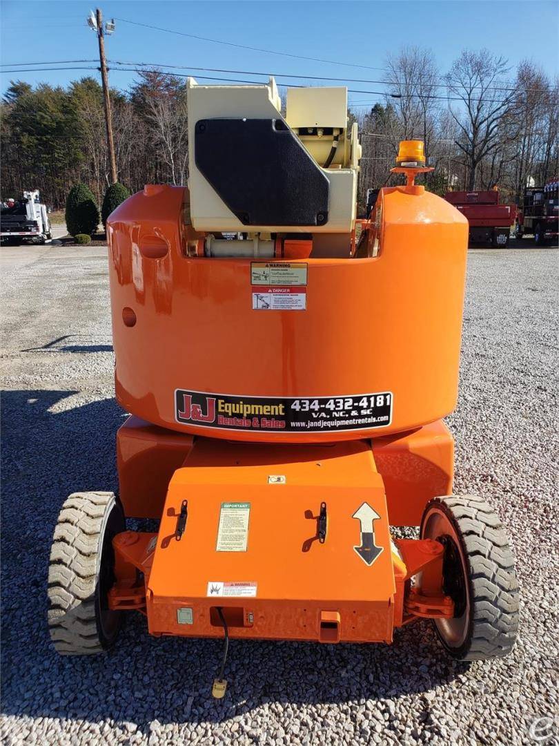 2011 Electric JLG E400AN Articulated Boom