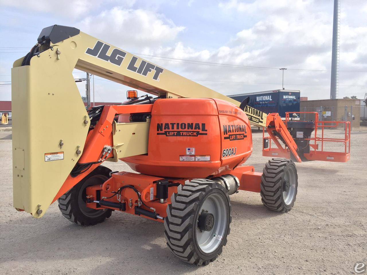 2015 Dual Fuel JLG Articulated Boom | Eliftruck