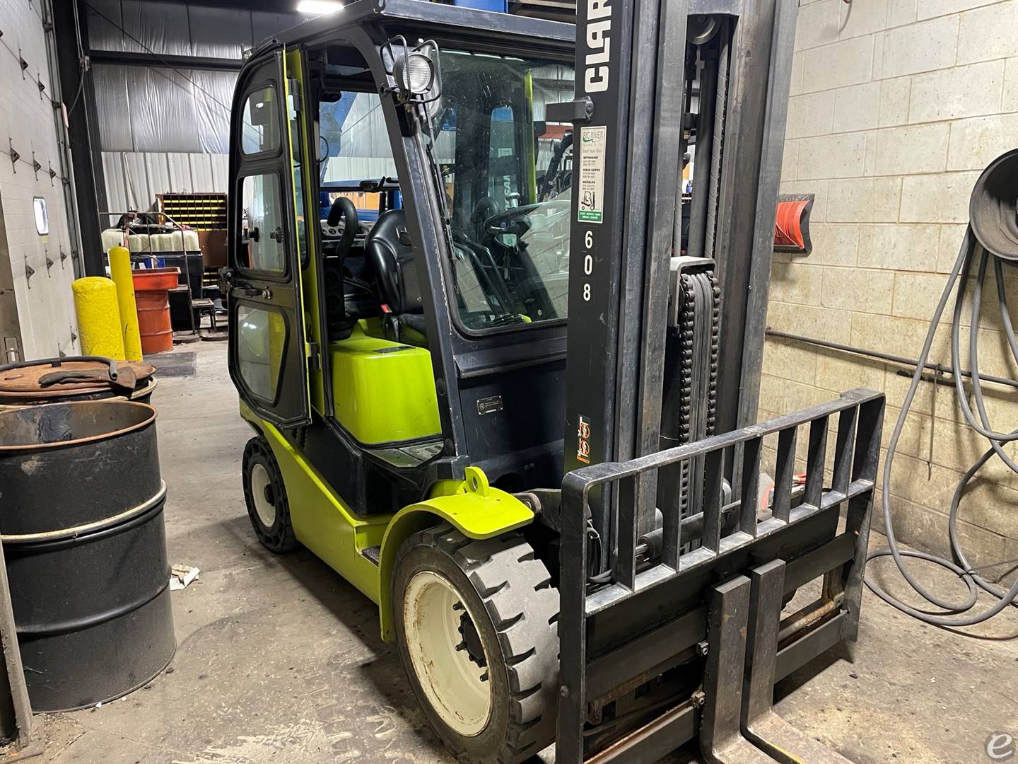 2008 LP Gas Clark C30 Pneumatic Tire 4 Wheel Sit Down