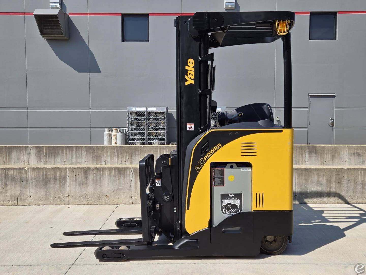 2018 Electric Yale Reach Trucks NDR035EB - 123Forklift