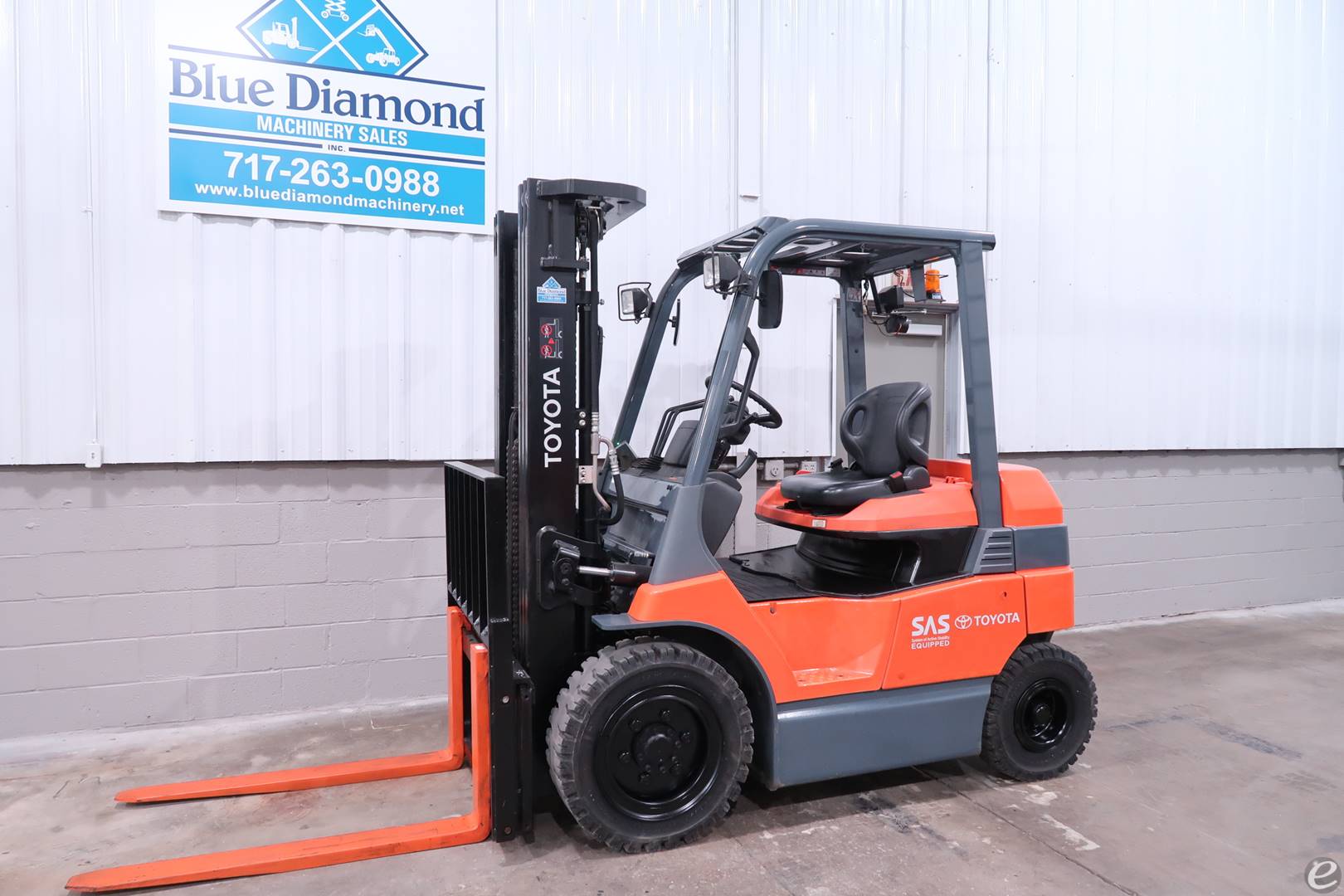 2015 Electric Toyota Pneumatic Tire 4 Wheel Sit Down | Eliftruck