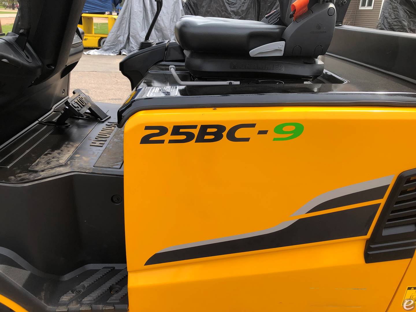 2022 Electric Hyundai 25BC-9 Pneumatic Tire 4 Wheel Sit Down