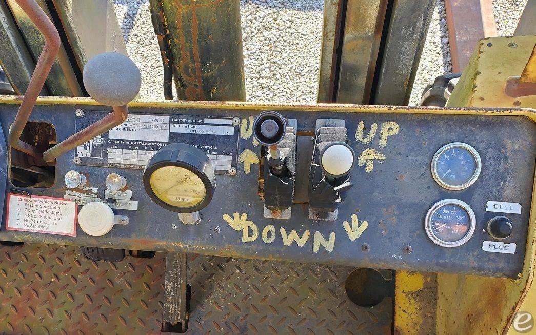 1983 Diesel Hyster H350B Pneumatic Tire 4 Wheel Sit Down