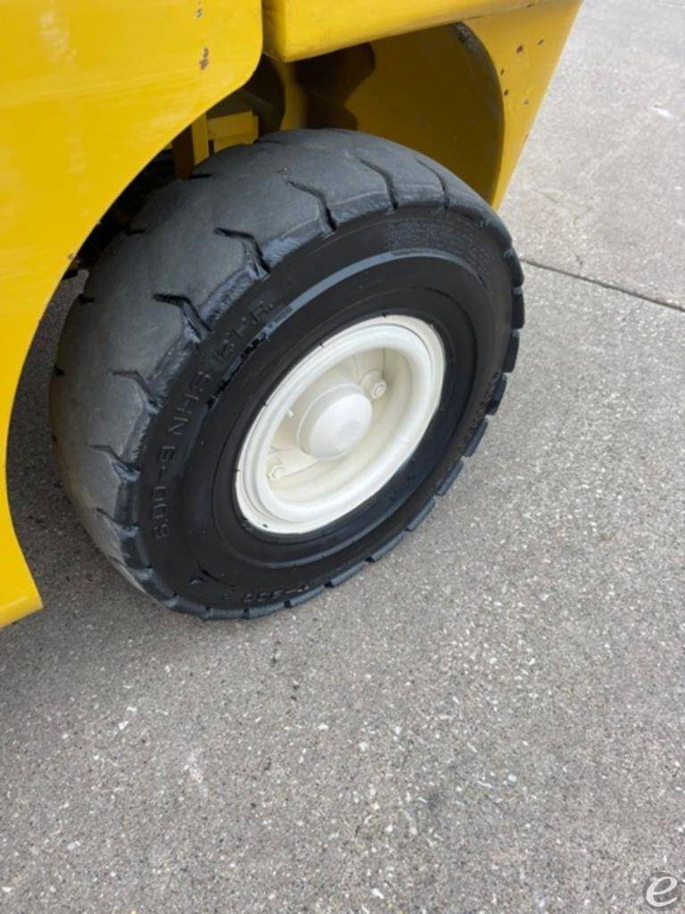 2016 LP Gas Yale GLP050MX Pneumatic Tire 4 Wheel Sit Down