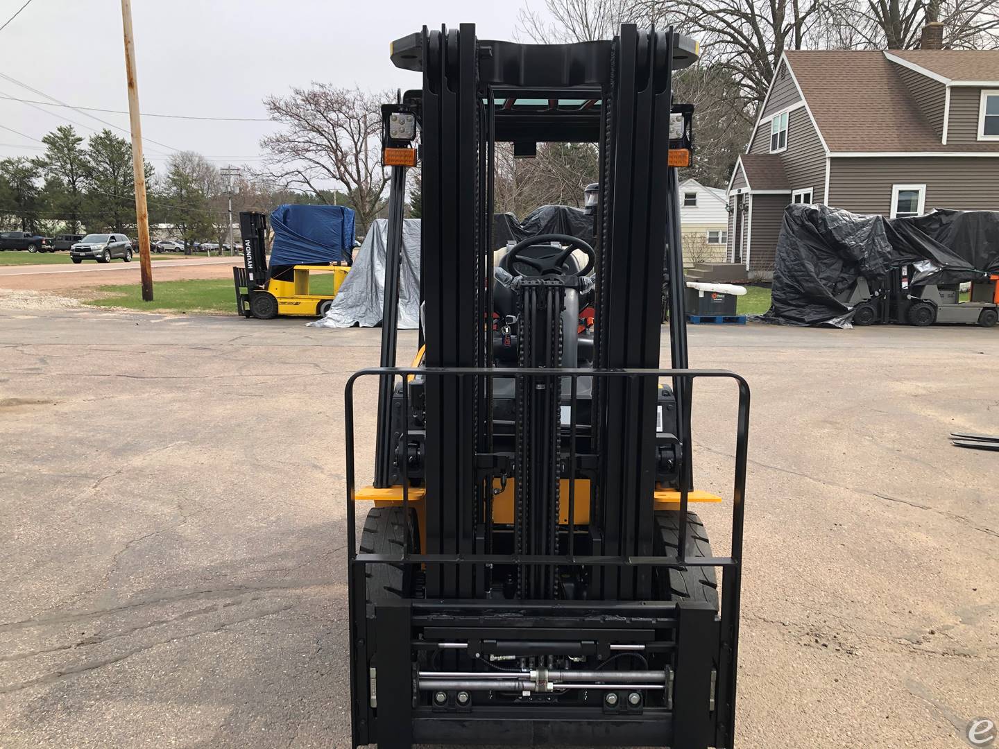 2023 LP Gas Hyundai 25L-9A Pneumatic Tire 4 Wheel Sit Down