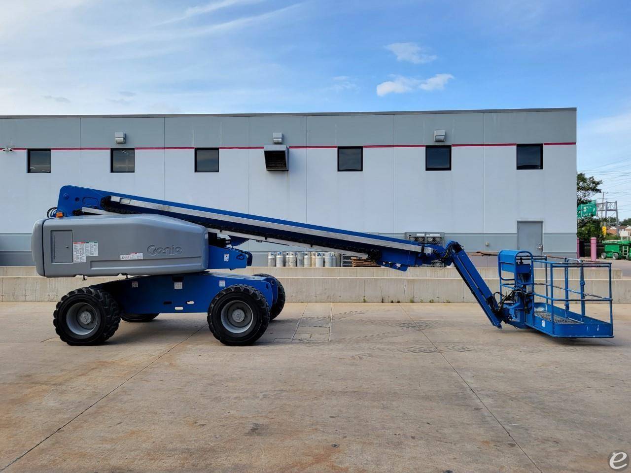 2011 Diesel Genie S65 Articulated Boom