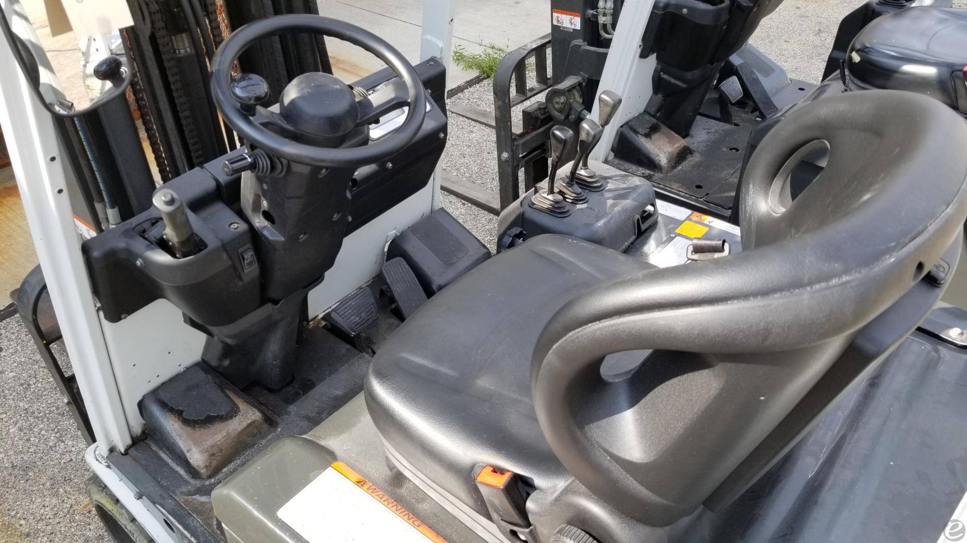 2013 Electric Nissan TX40 Electric 3 Wheel Sit Down