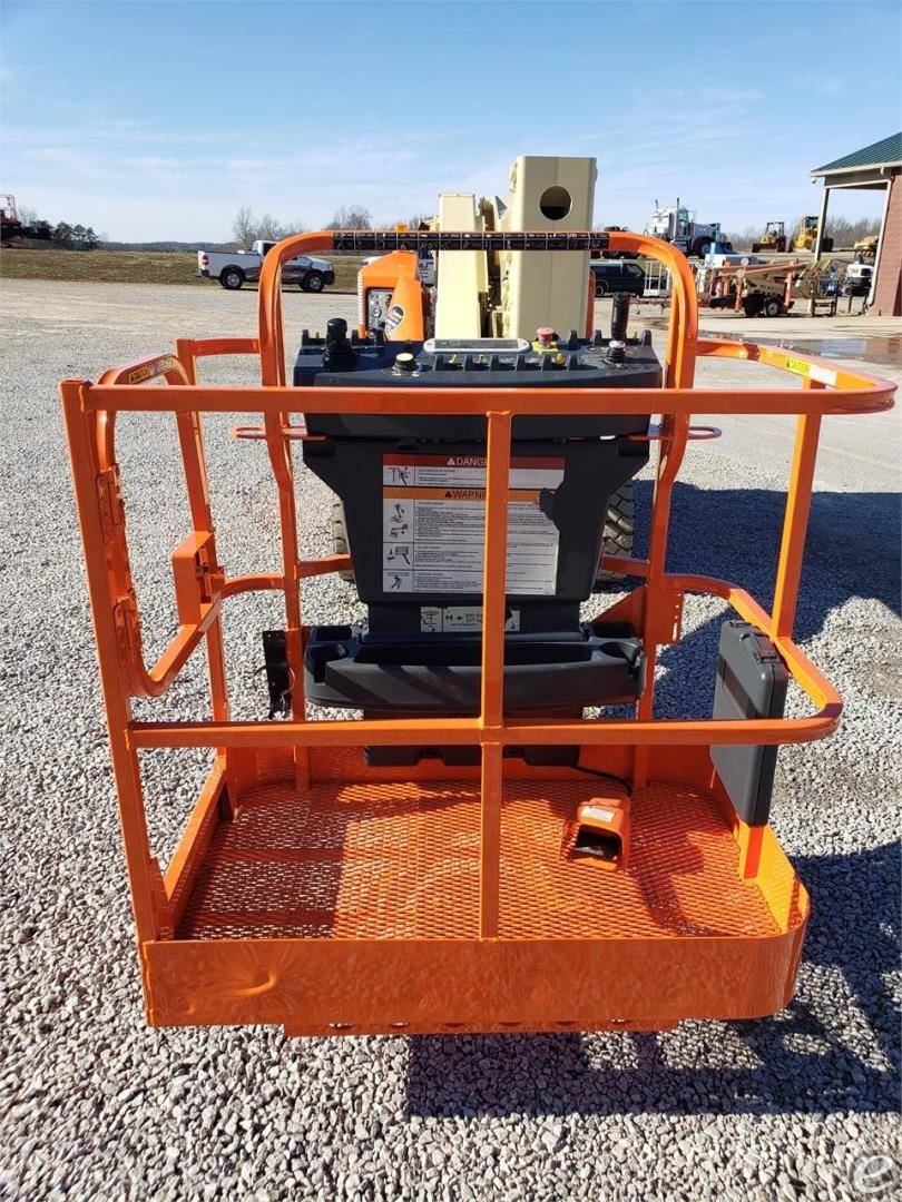 2011 Electric JLG E400AN Articulated Boom