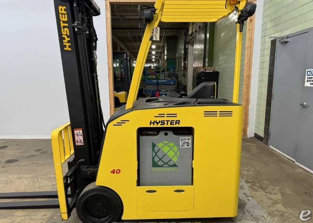 2014 Electric Hyster E40HSD2-21 Electric Stand Up End Control (Docker)