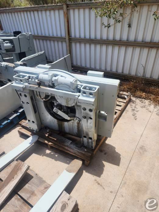 Cascade Rotator (Rotating Forks) | Eliftruck