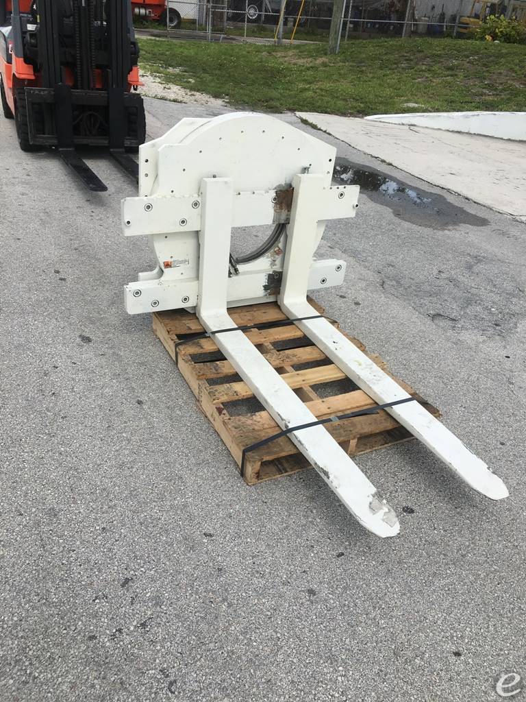 Cascade Rotator (Rotating Forks) | Eliftruck