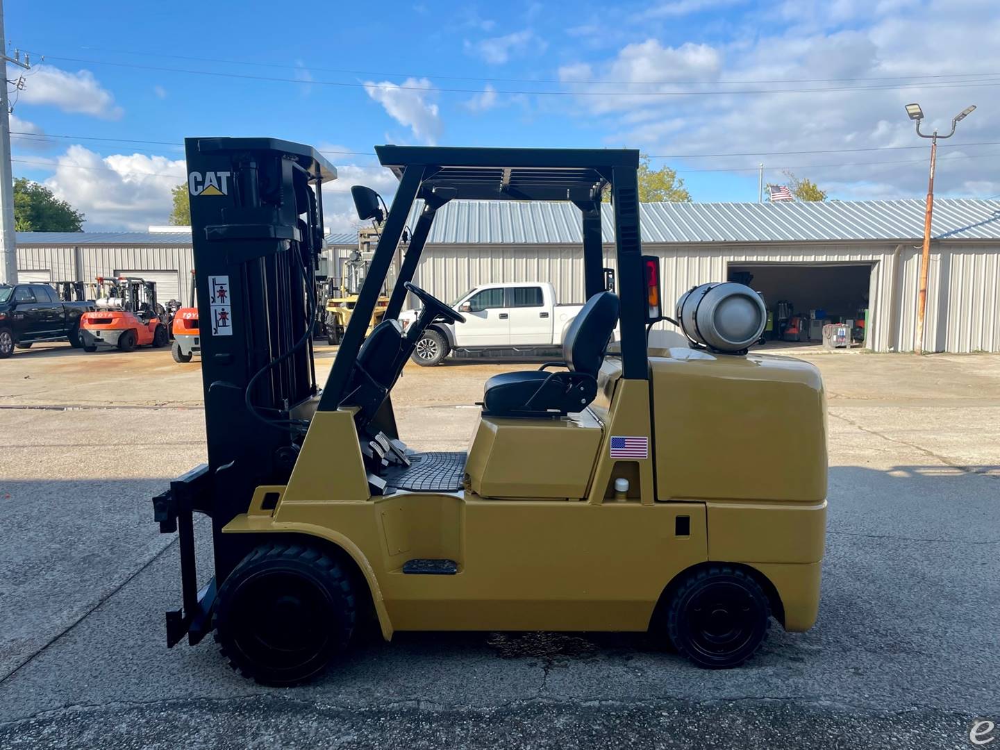 1999 LP Gas Cat GC55K Cushion Tire 4 Wheel Sit Down (Indoor Warehouse)