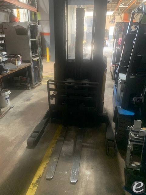 2006 Electric Cat NR4500 Electric Narrow Aisle Single Reach