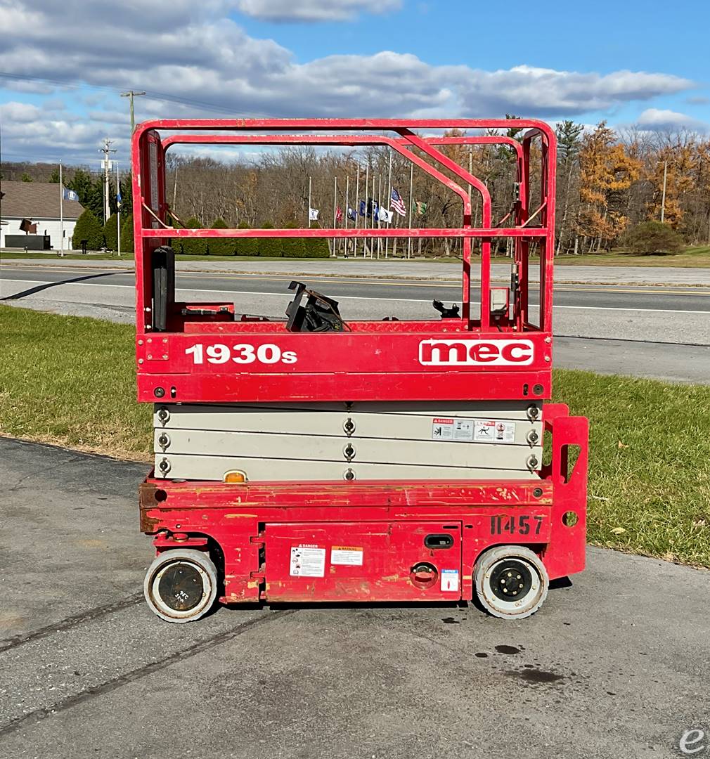 2017 Electric MEC Aerial Work Platform | Eliftruck