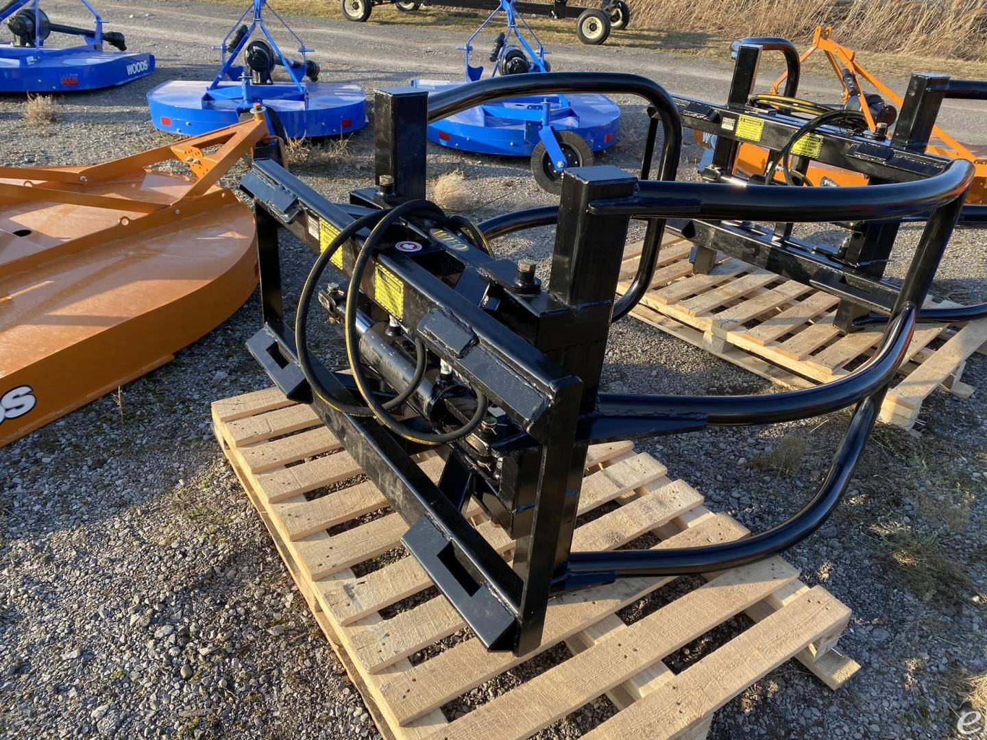 2023 ROUND BALE GRABBER Earth Moving and Construction