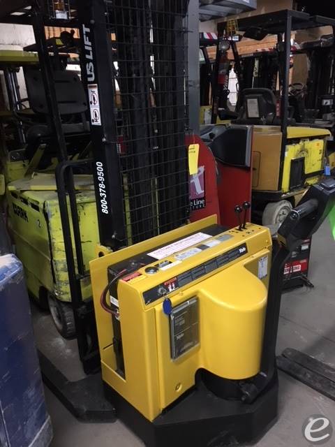 Electric Yale Electric Walkie Straddle Stacker | Eliftruck