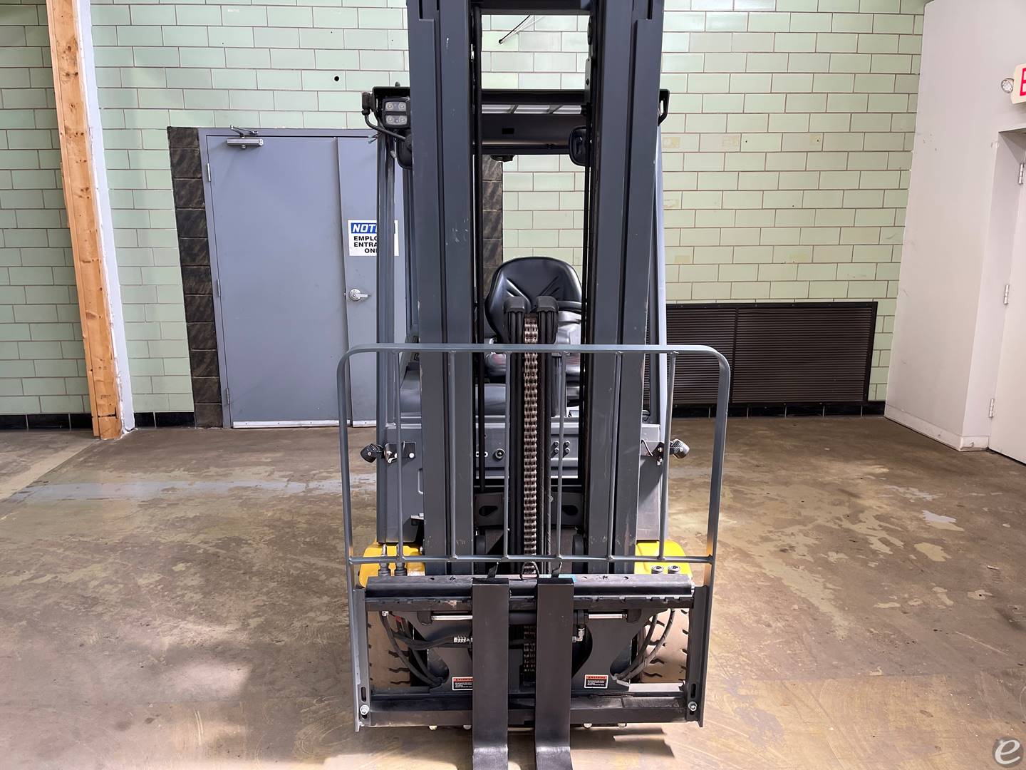 2018 Electric Cat 2ET4000 Electric 3 Wheel Sit Down